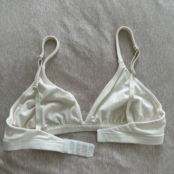 SKIMS | Intimates & Sleepwear | Skims Crossover Triangle Bra | Poshmark